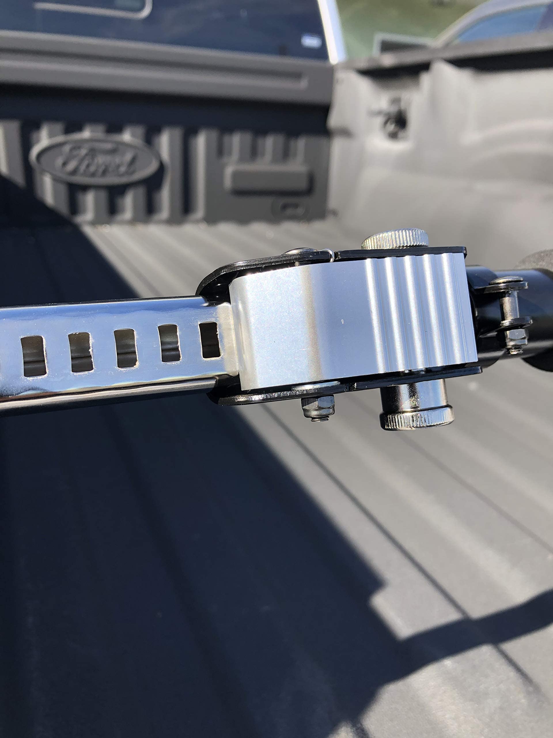Snapklik.com : SPAREHAND Steel Adjustable Cargo Bar