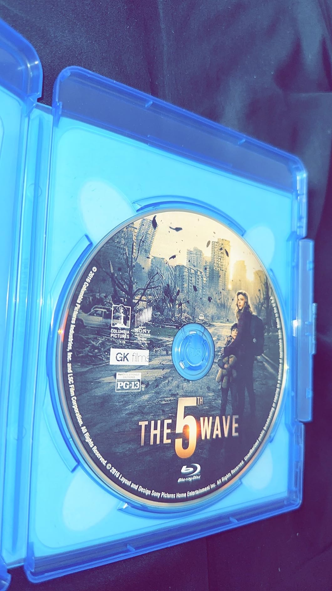 Amazon.com: The 5th Wave [DVD] [2016] : Movies & TV