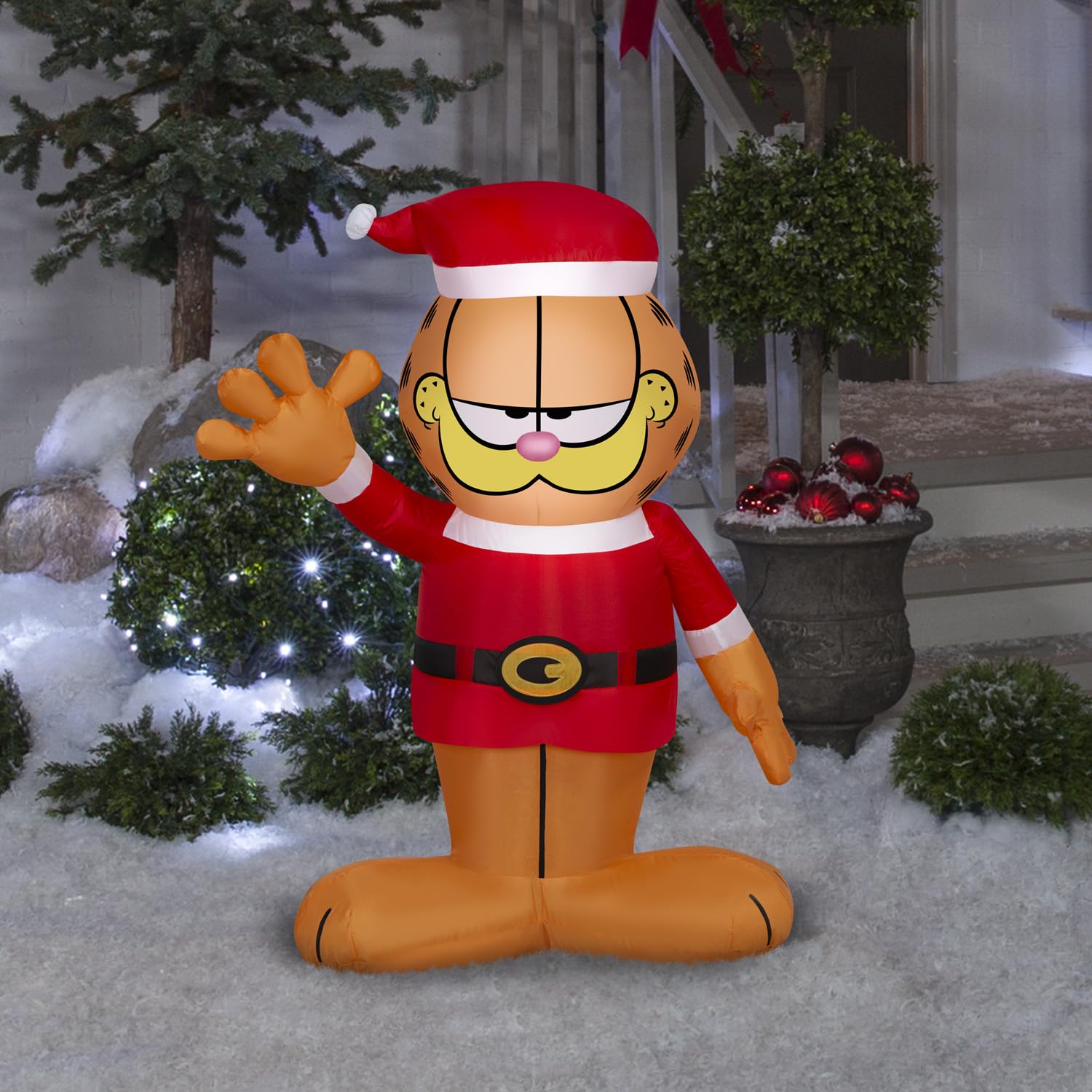 Snapklik.com : Gemmy Christmas Inflatable Garfield In Santa Suit