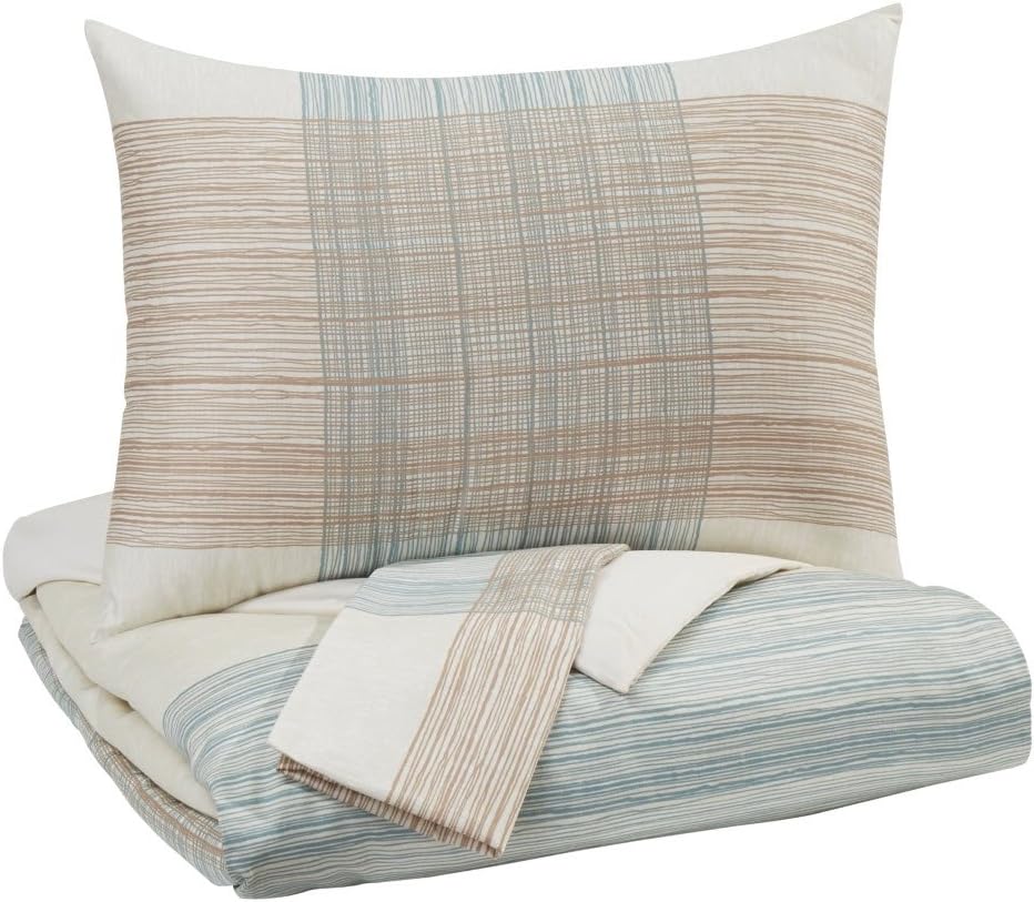 Amazon.com: Signature Design by Ashley Jenae Queen Duvet Set, Blue ...