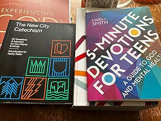 5-Minute Devotions for Teens: A Guide to God and Mental Health: Smith ...