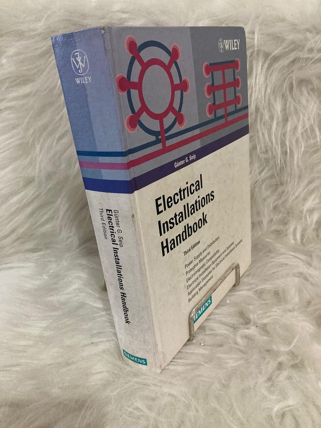 Electrical Installations Handbook: Power Supply and Distribution ...