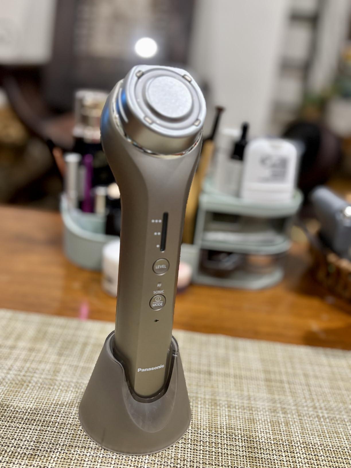 Amazon.co.jp: パナソニック 美顔器 ソニック RF リフトケア ゴールド調 EH-SR75-N : ホーム＆キッチン