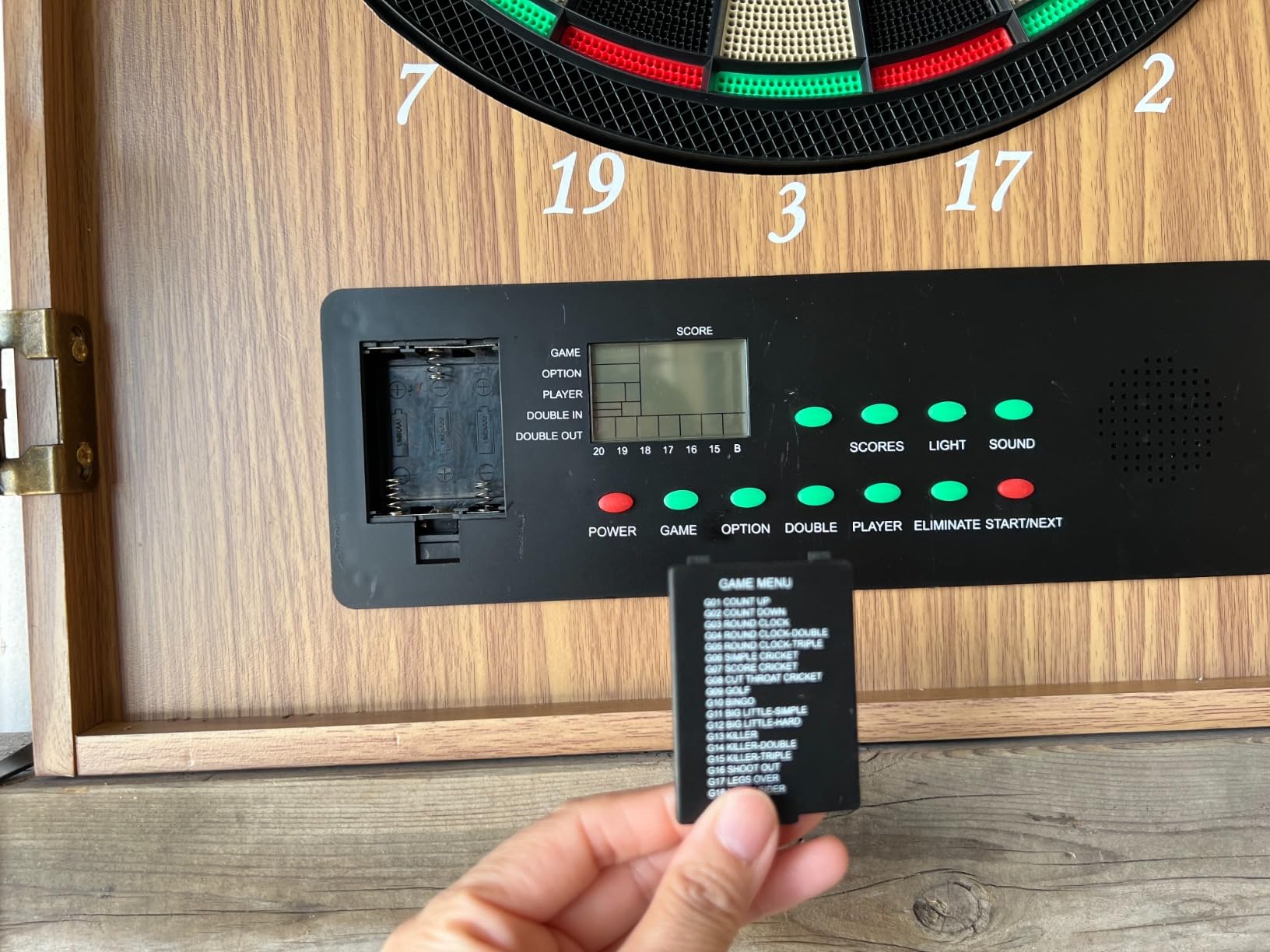 Amazon.co.jp: Electronic Dart Board Set, Dartboard Cabinet Set with 12 ...