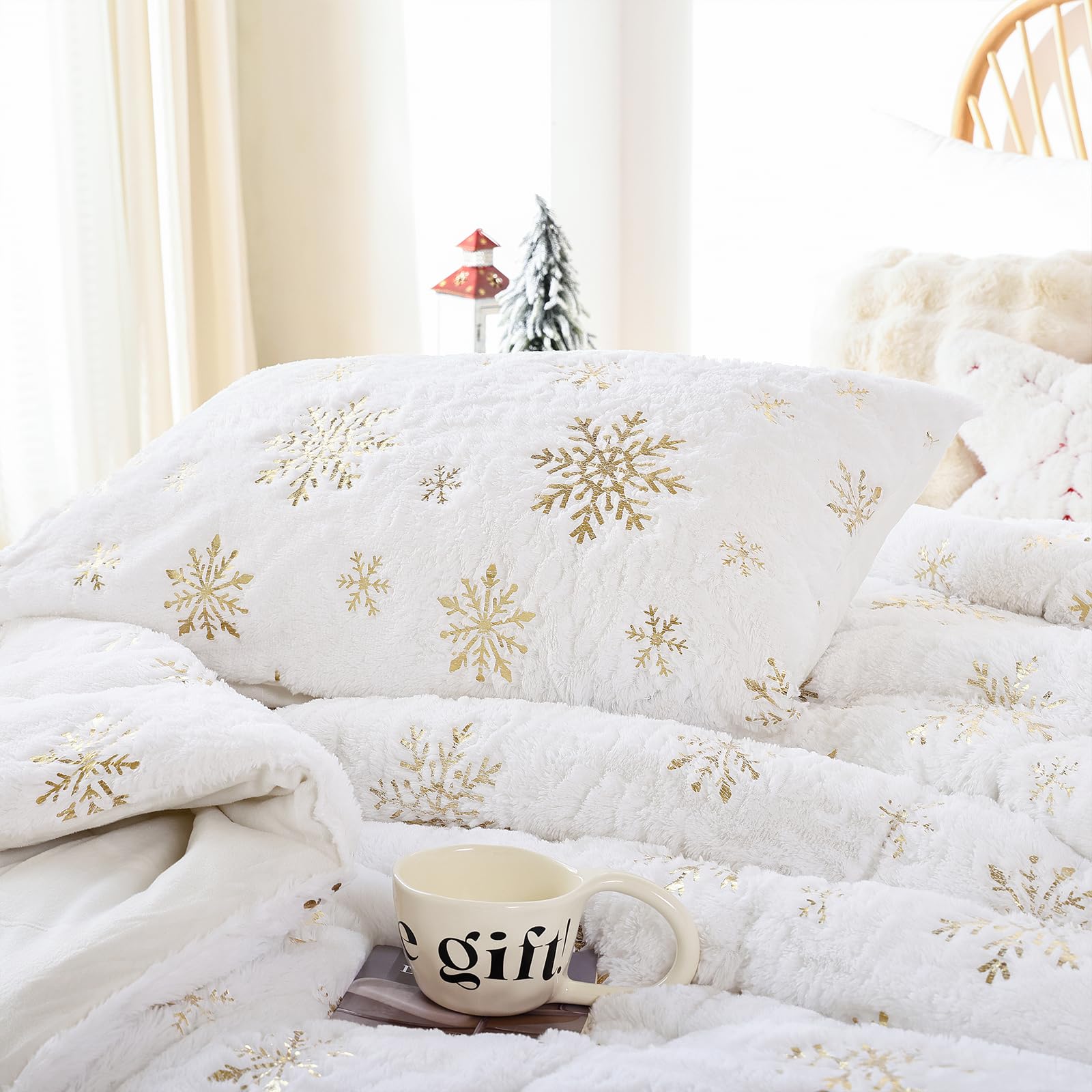 weigelia Christmas Comforter Set Queen White Snowflake Comforter with 2 ...