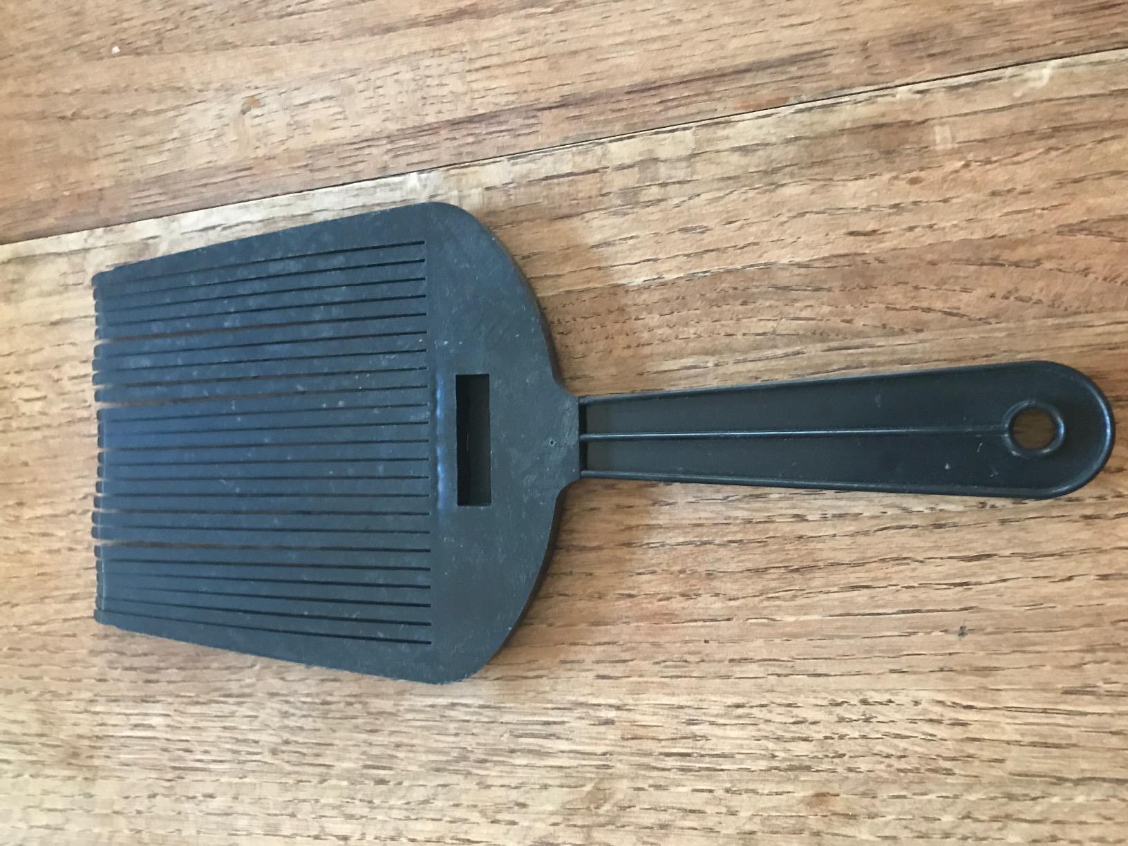 Amazon.com : Barber Wide Flat-Top Hair Comb with Spirit Level : Beauty ...