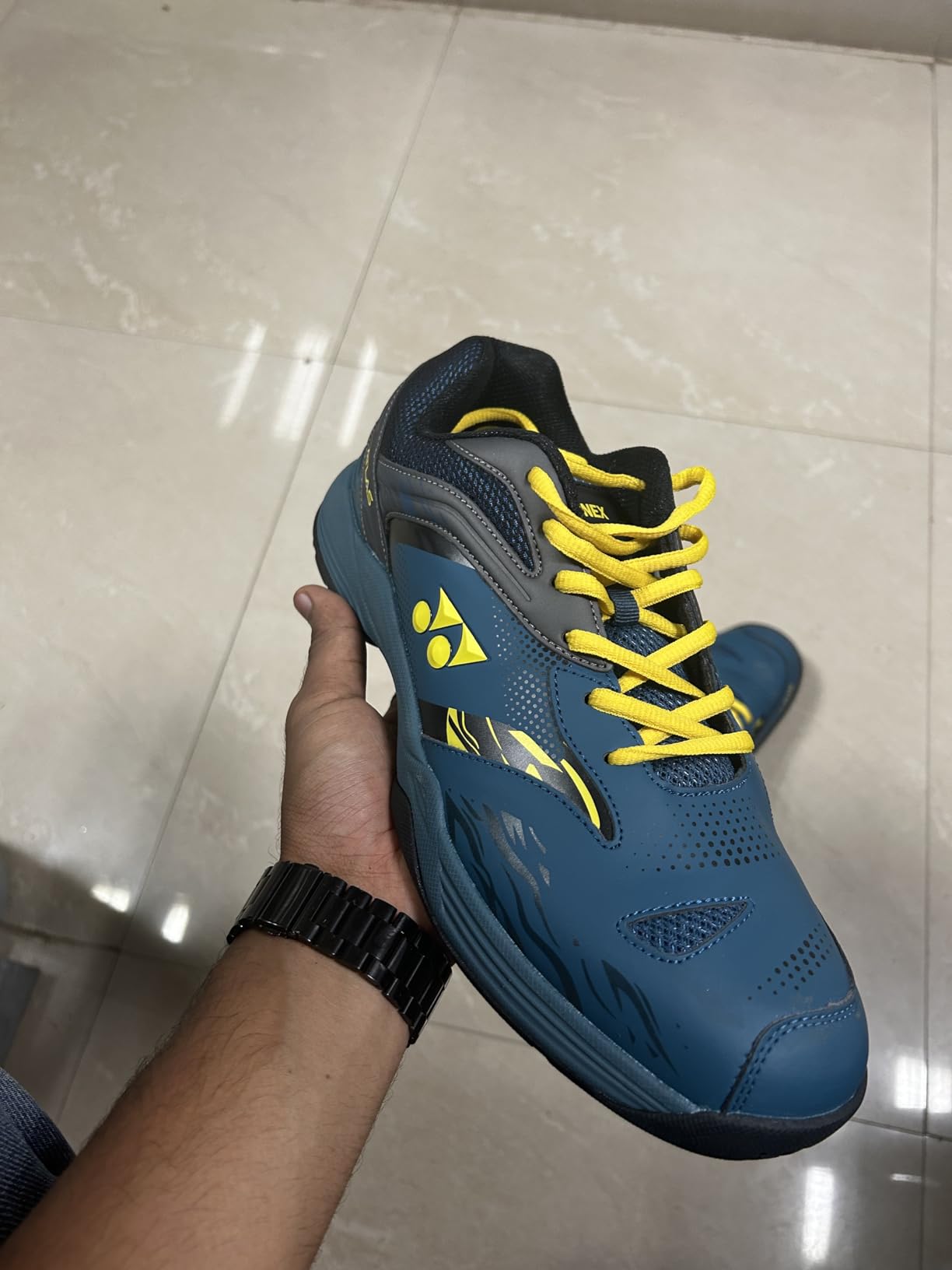 YONEX Badminton Shoes ATLAS/5/8903224372613BLACK Carbon Grey Honey ...