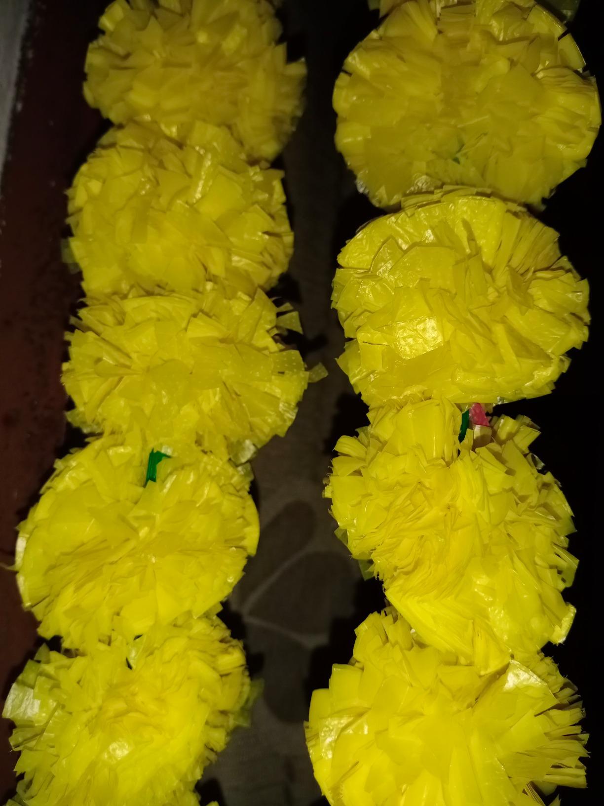Buy Phool Mala Artificial Marigold Garlands (Yellow) -5 Pieces Online ...