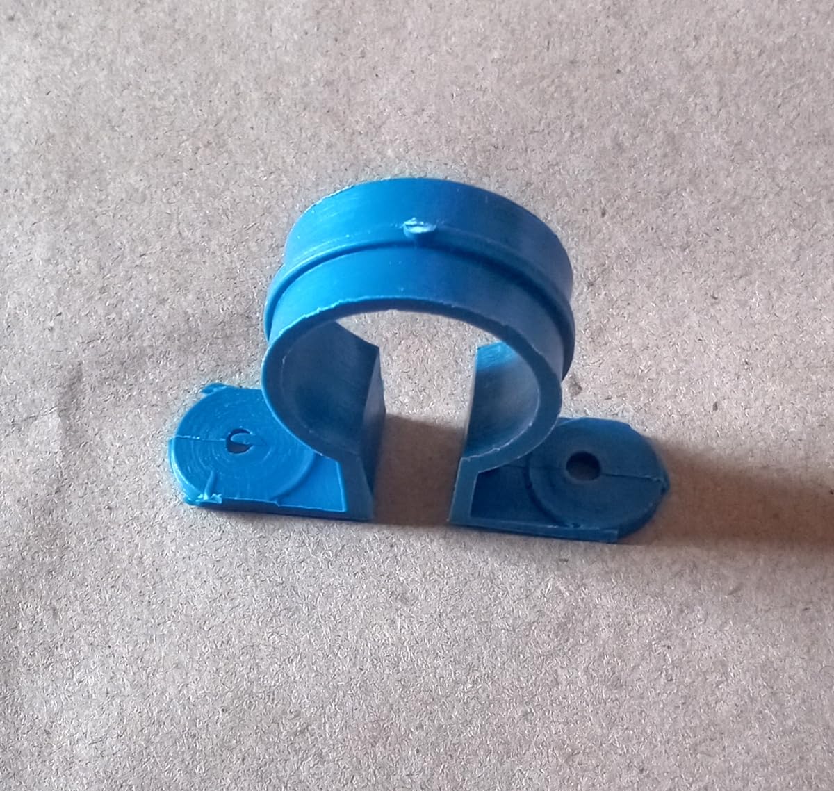 Two Hole Plastic Pipe Clamp 25mm (10 Pcs) Blue Colour : Amazon.in: Home ...