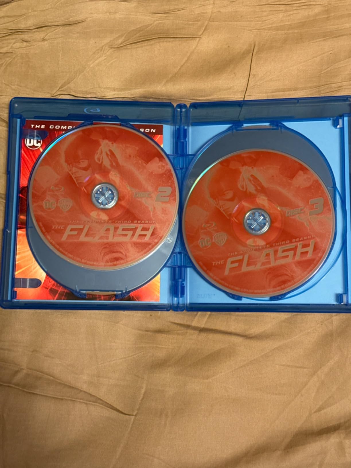 The Flash: The Complete Third Season [Blu-Ray]: Amazon.ca: Grant Gustin ...