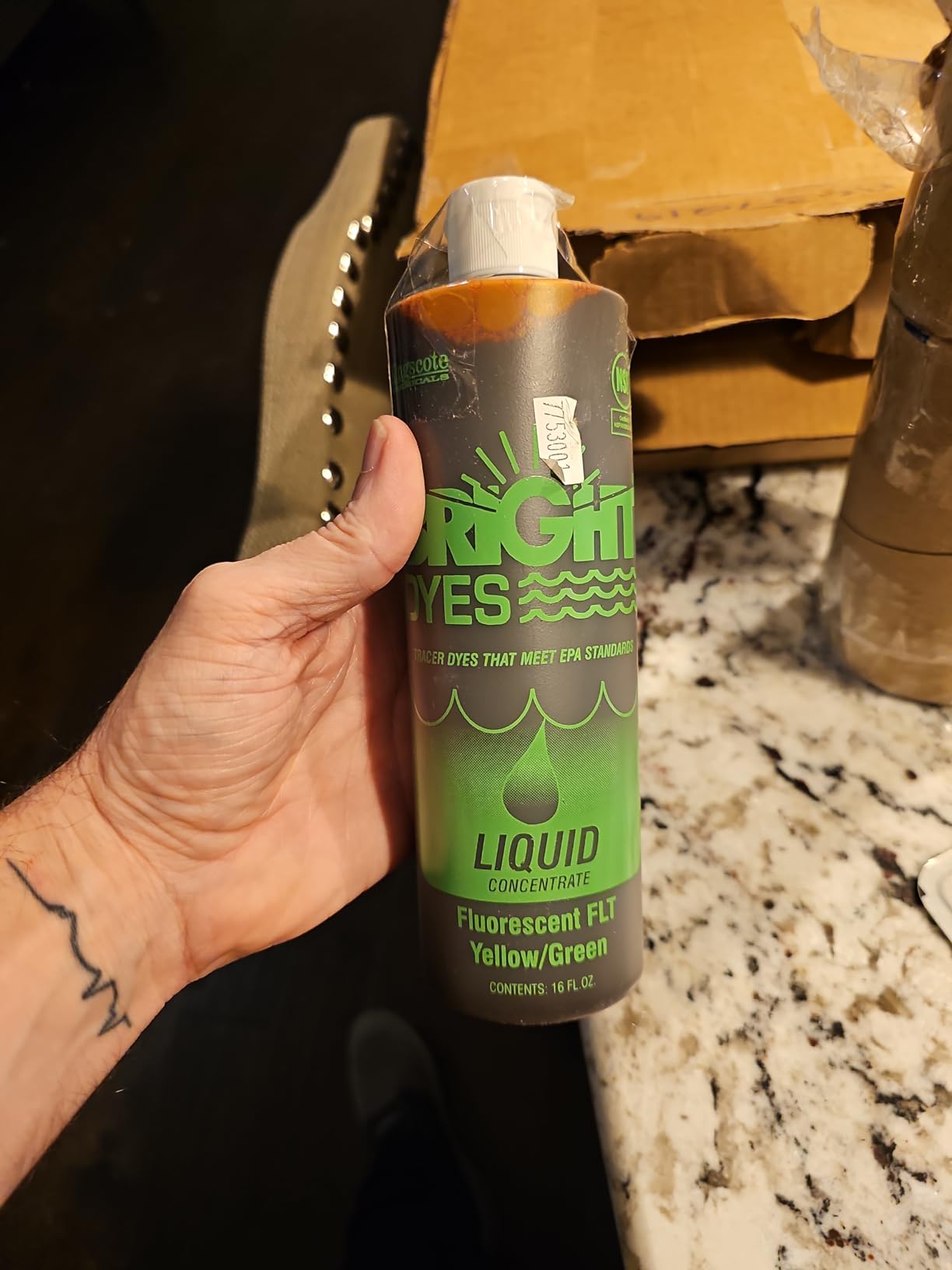 Amazon.com: Dye Tracer Liquid, Yellow/Green, 1 Pint : Industrial ...
