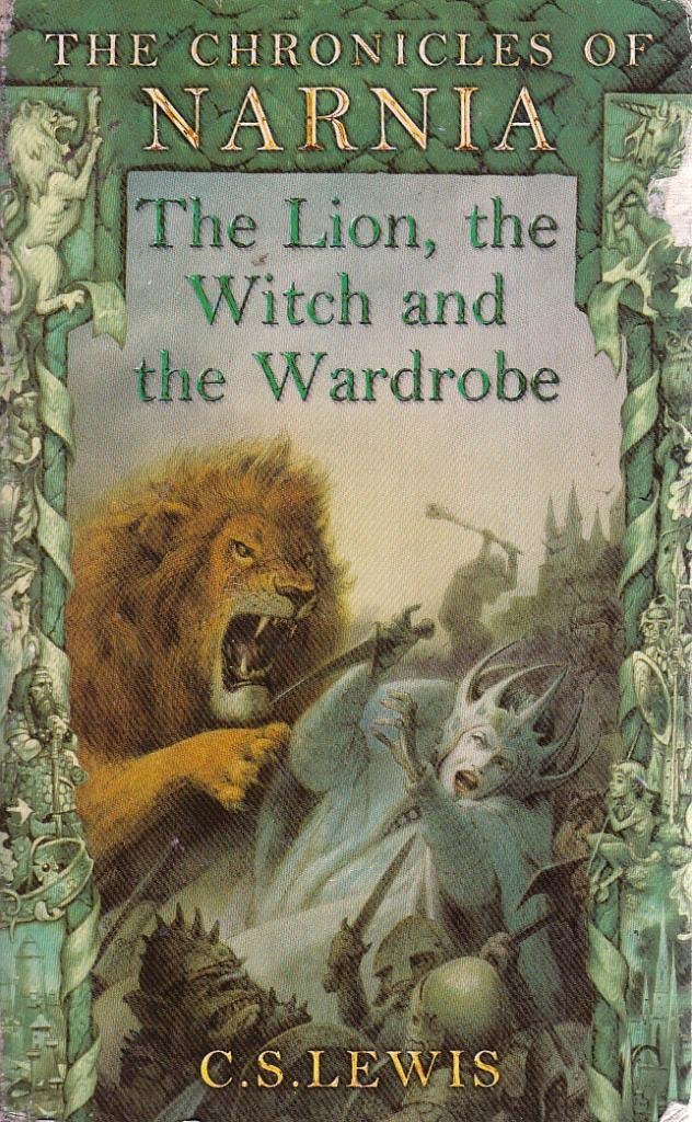 Lion, the Witch and the Wardrobe: C. S. Lewis: 9780001720299: Amazon ...