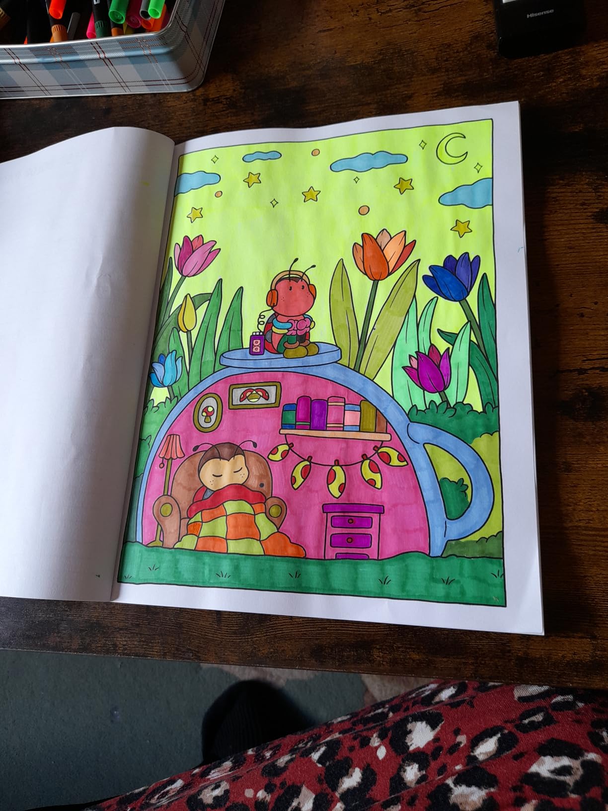 Cozy Spaces: Coloring Book for Adults and Teens Featuring Relaxing ...