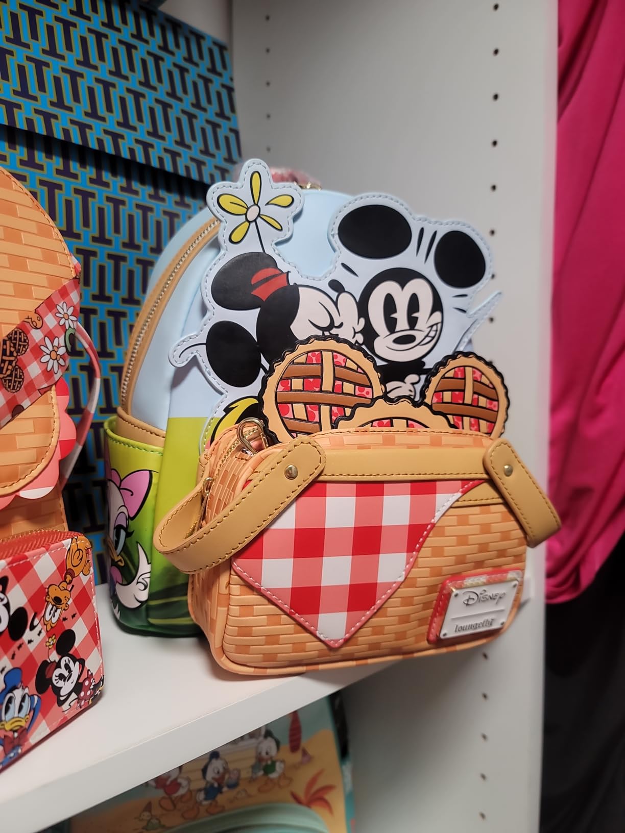 Amazon.com: Loungefly Disney Mickey and Friends Picnic Basket Mini ...