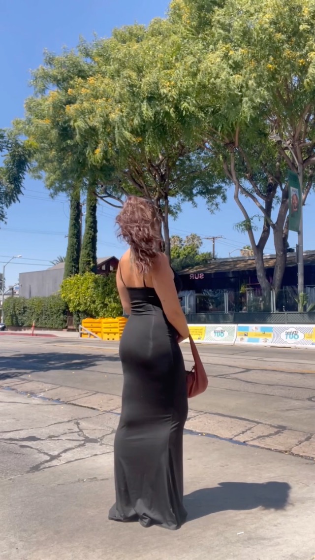 London Ellis Loves's Amazon Page