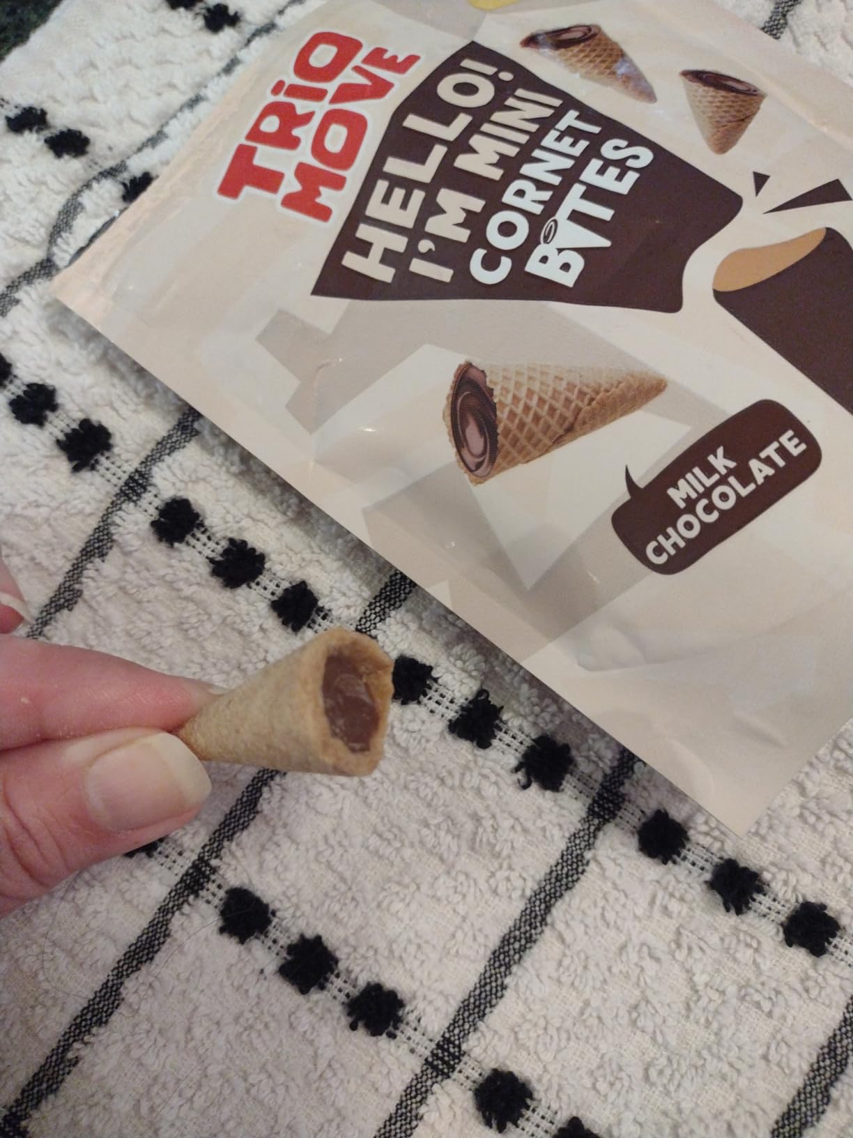 Amazon.com: Trio Move Mini Cornet Bites – Delicious Bite-Sized Crunchy ...