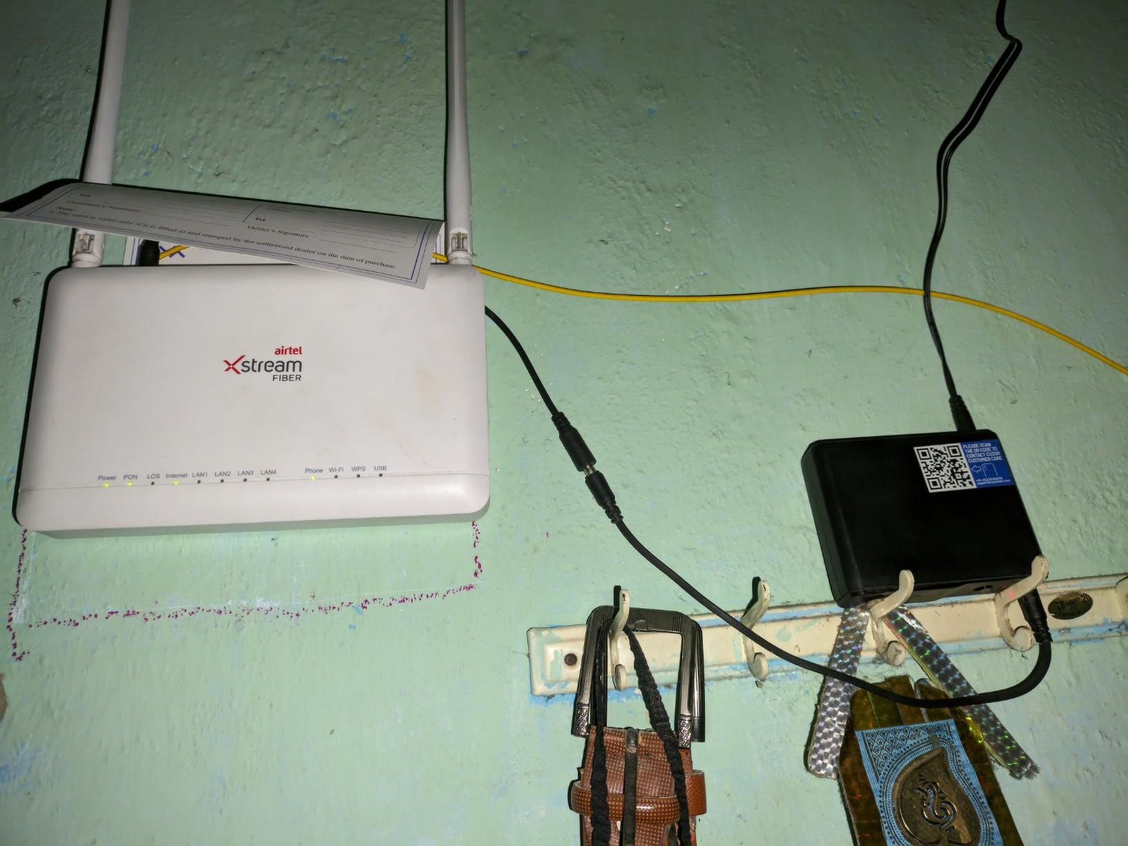 Cuzor Mini UPS PRO | Backup Upto 8 Hours | 3x2900 mAh Battery ...