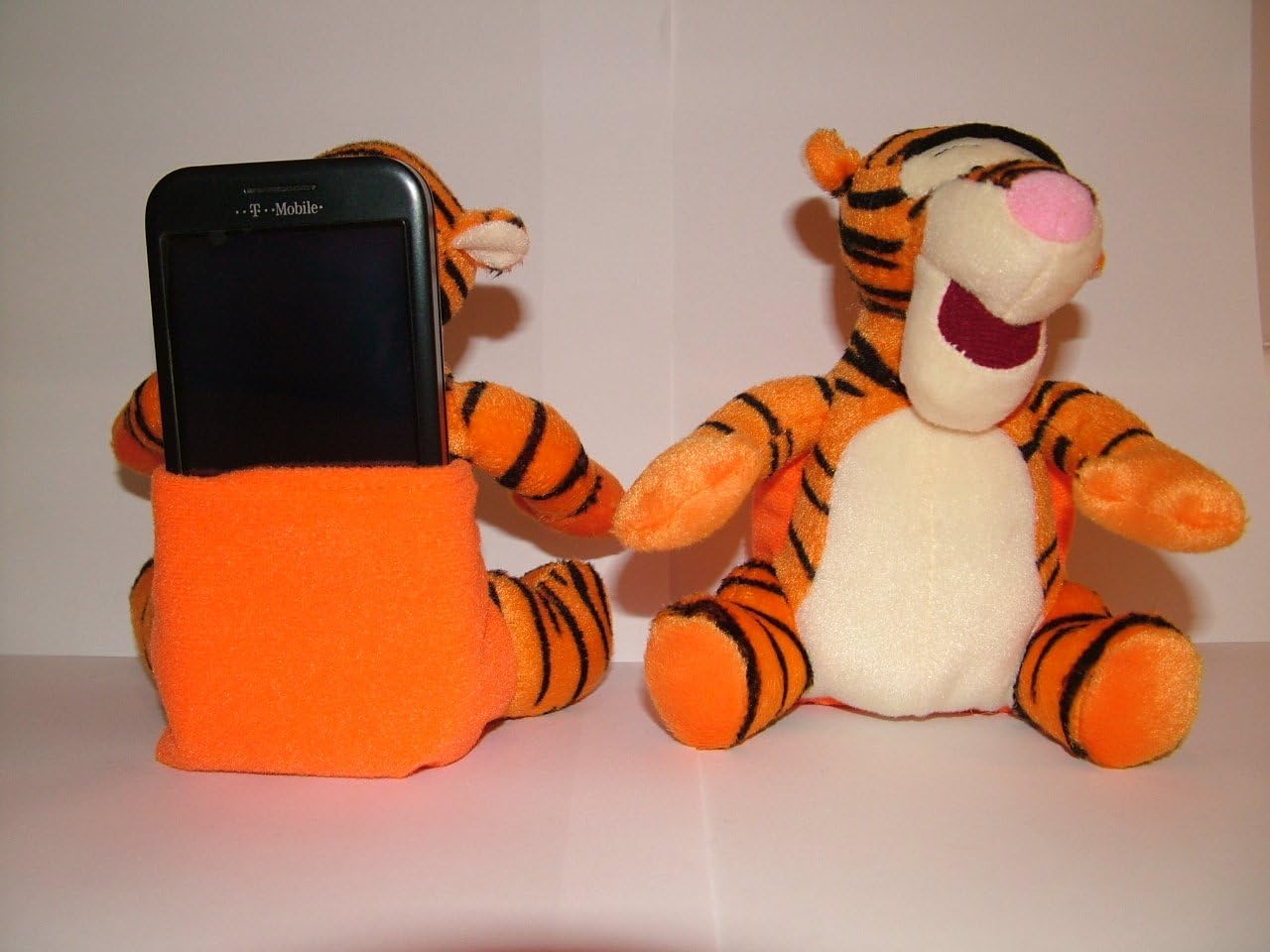 Disney Tigger Mobile Phone Holder: Amazon.co.uk: Electronics & Photo