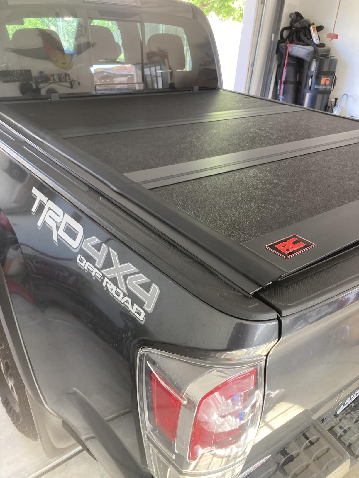 Amazon.com: Rough Country Low Profile Truck Bed Cover, Hard Truck Tonneau Covers for Toyota ...