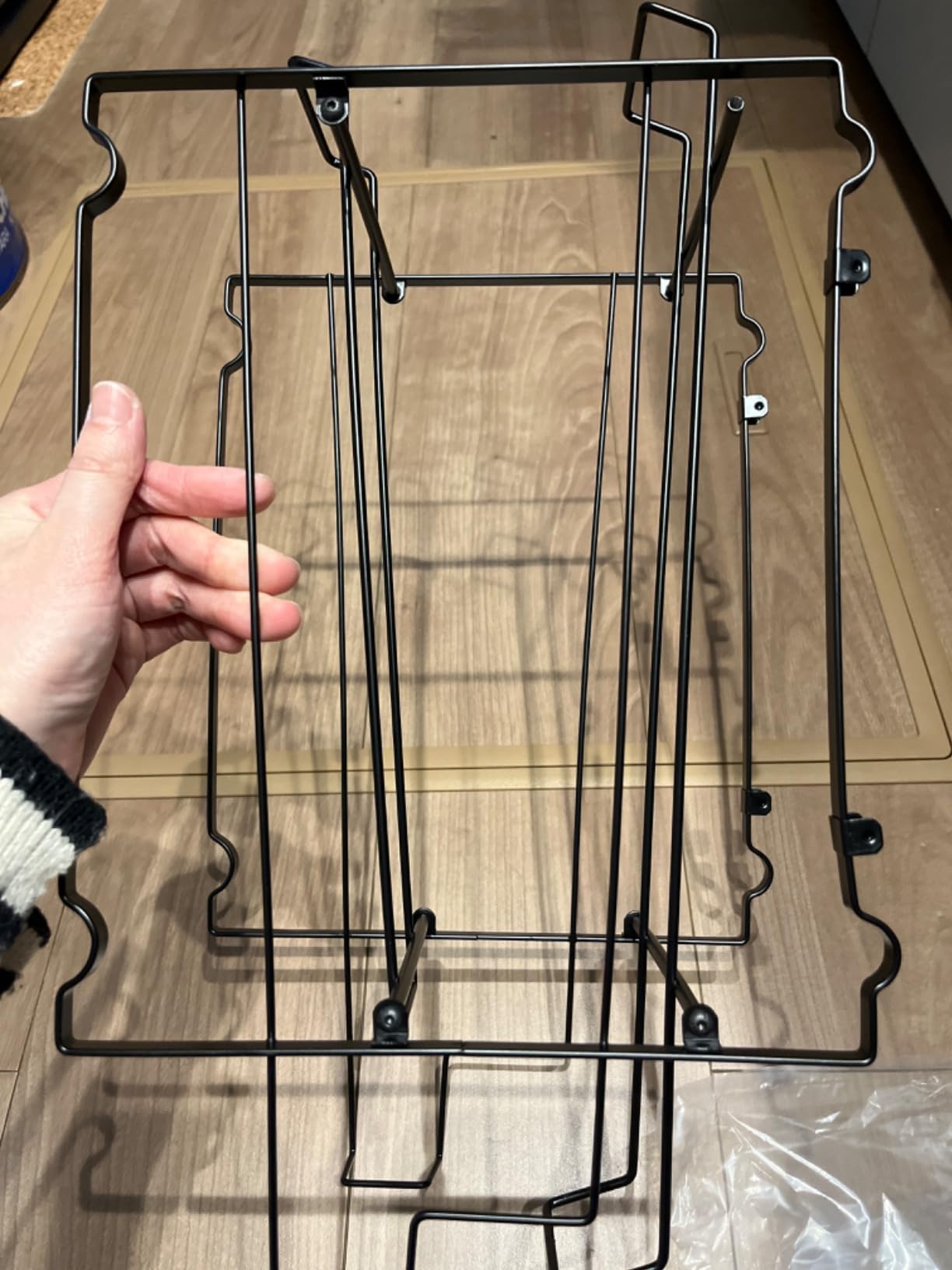 Amazon｜Shuiling 缶ストッカー 24本 缶収納ラック 缶ビール ストッカー 飲料収納ラック すっきり 省スペース キッチン 冷蔵庫 収納｜キッチンストッカー オンライン通販