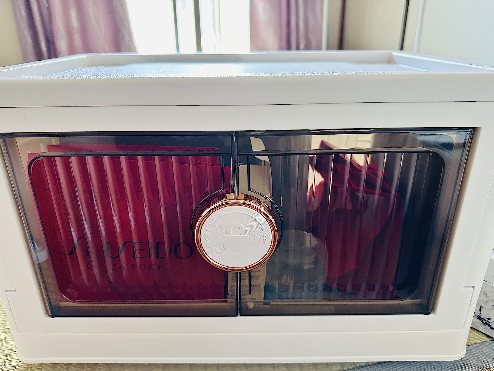 Amazon｜MILPROX コンテナボックス 幅48×奥行30×高さ30cm 収納ボックス 折りたたみ ふた付き キャスター付き 透明 中身確認可能 大容量 強い耐荷重 おしゃれ 頑丈 衣類 ...