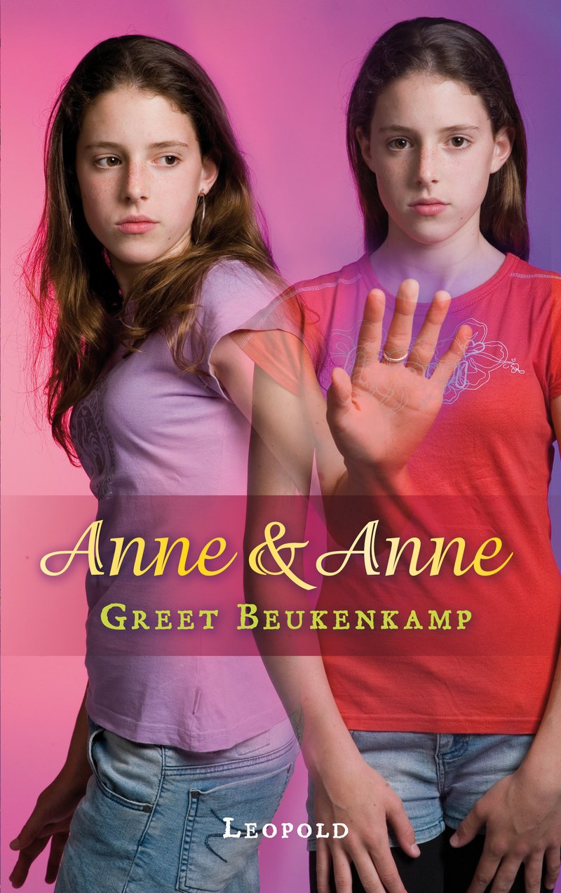 Amazon.com: Anne & Anne: 9789025852818: Greet Beukenkamp: Books