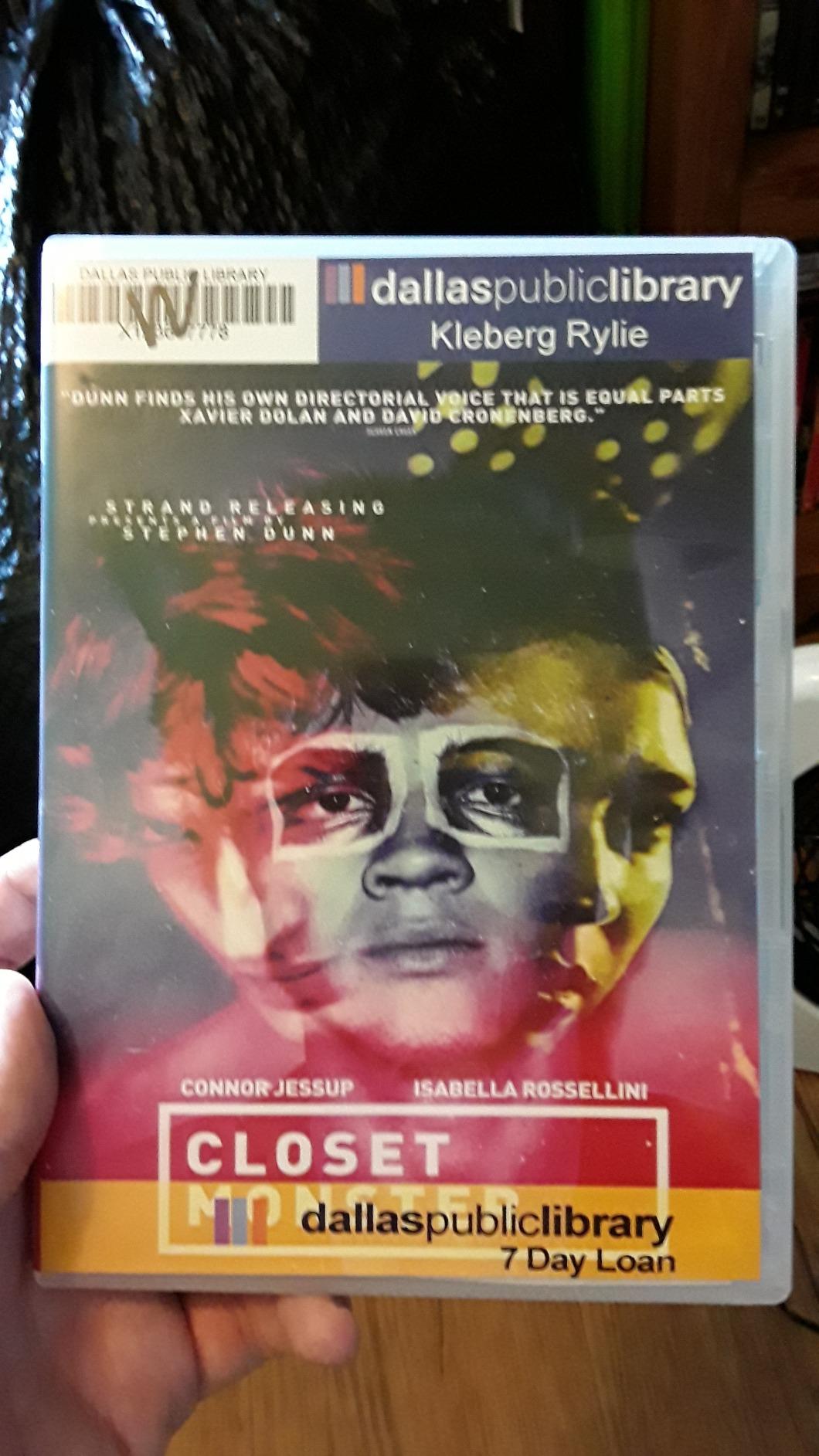 Amazon.com: Closet Monster [DVD] : Connor Jessup, Isabella Rossellini ...