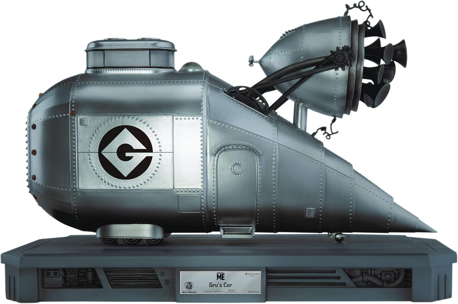 Despicable Me: Gru's Car MC-022 Master Craft Statue, Statues - Amazon ...