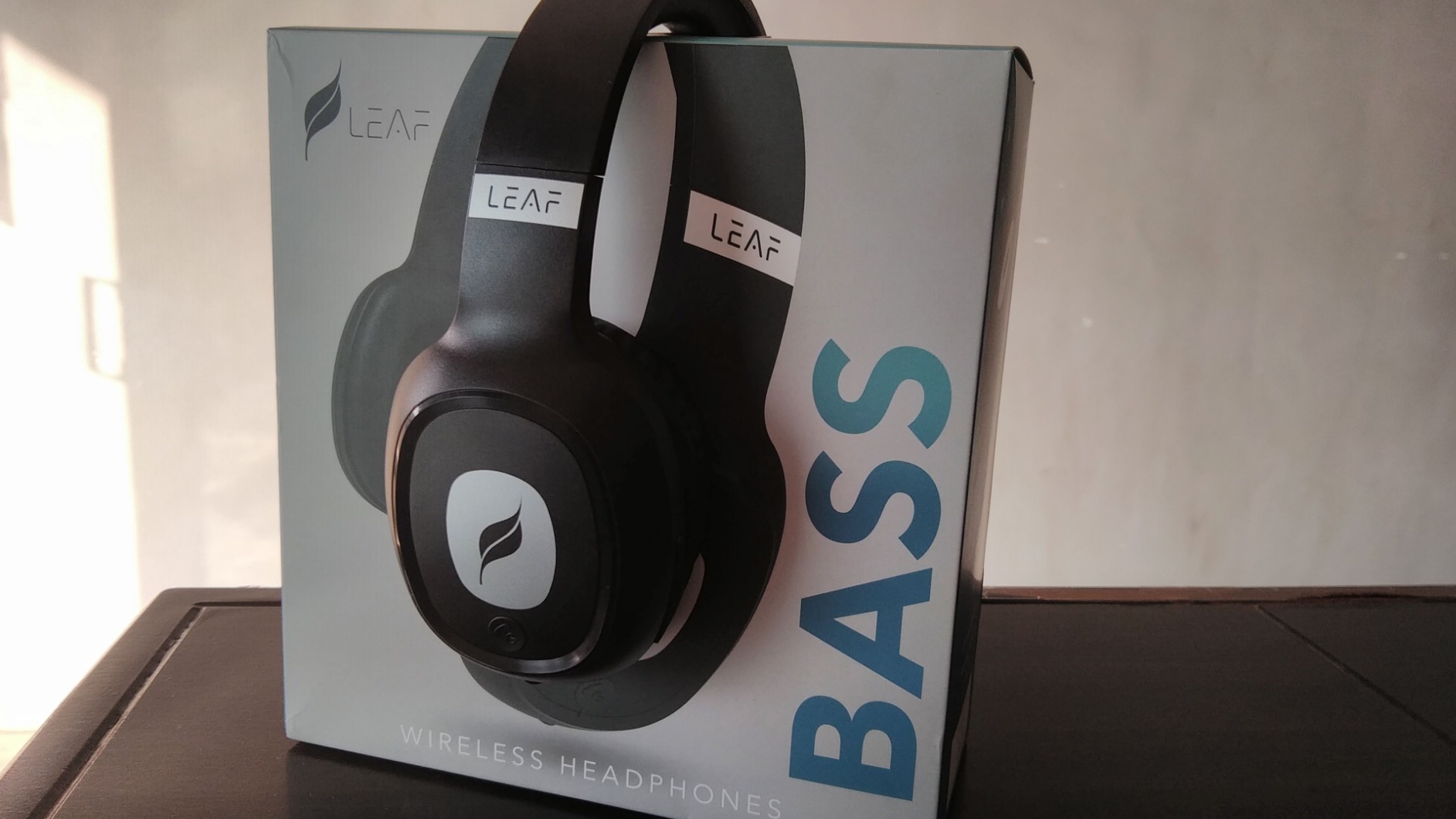 Leaf Bass Wireless Bluetooth Over Ear Headphones with Mic and 10 Hours ...
