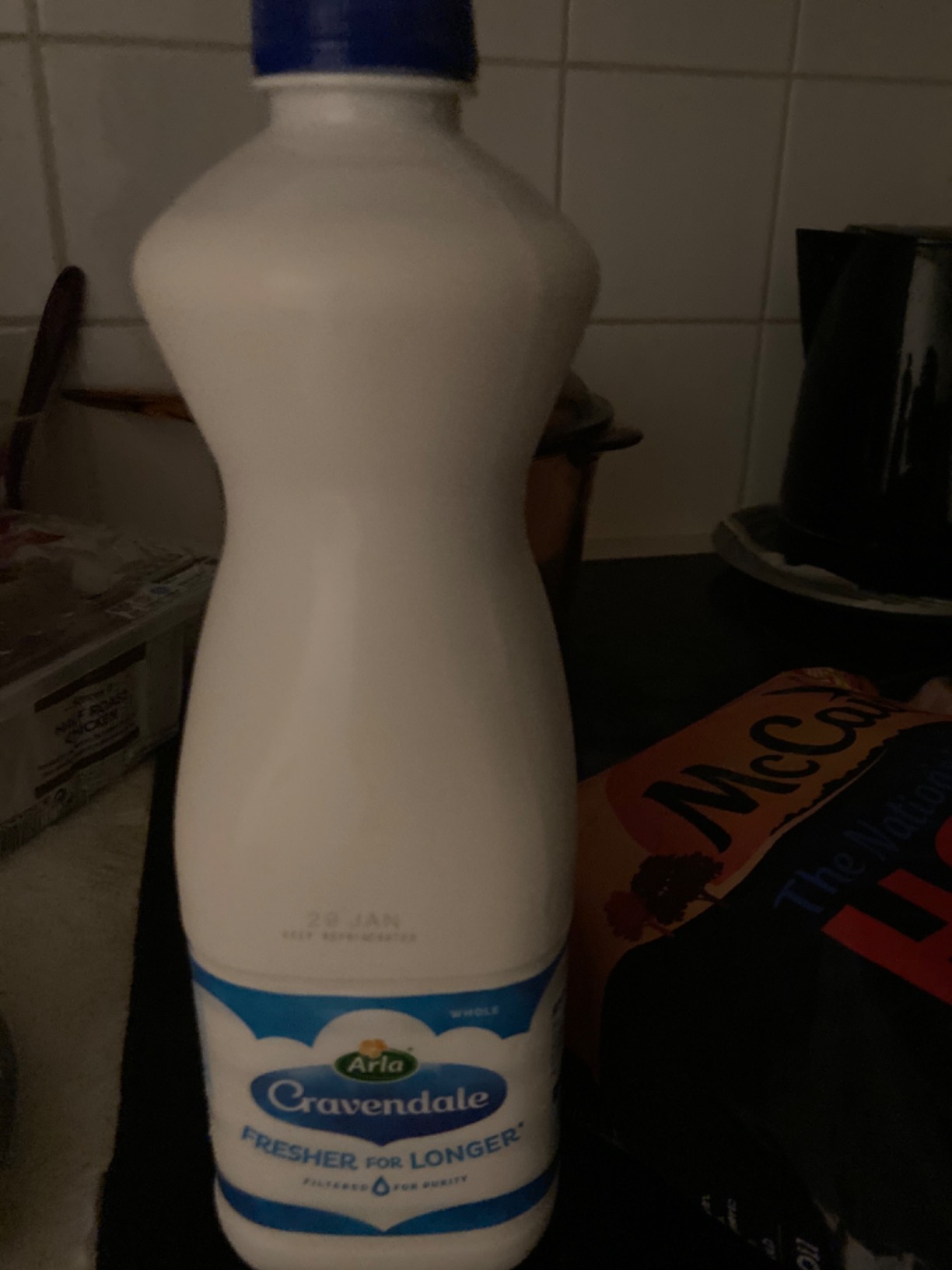 Cravendale Filtered Fresh Whole Milk 1 Litre Fresher for Longer ...