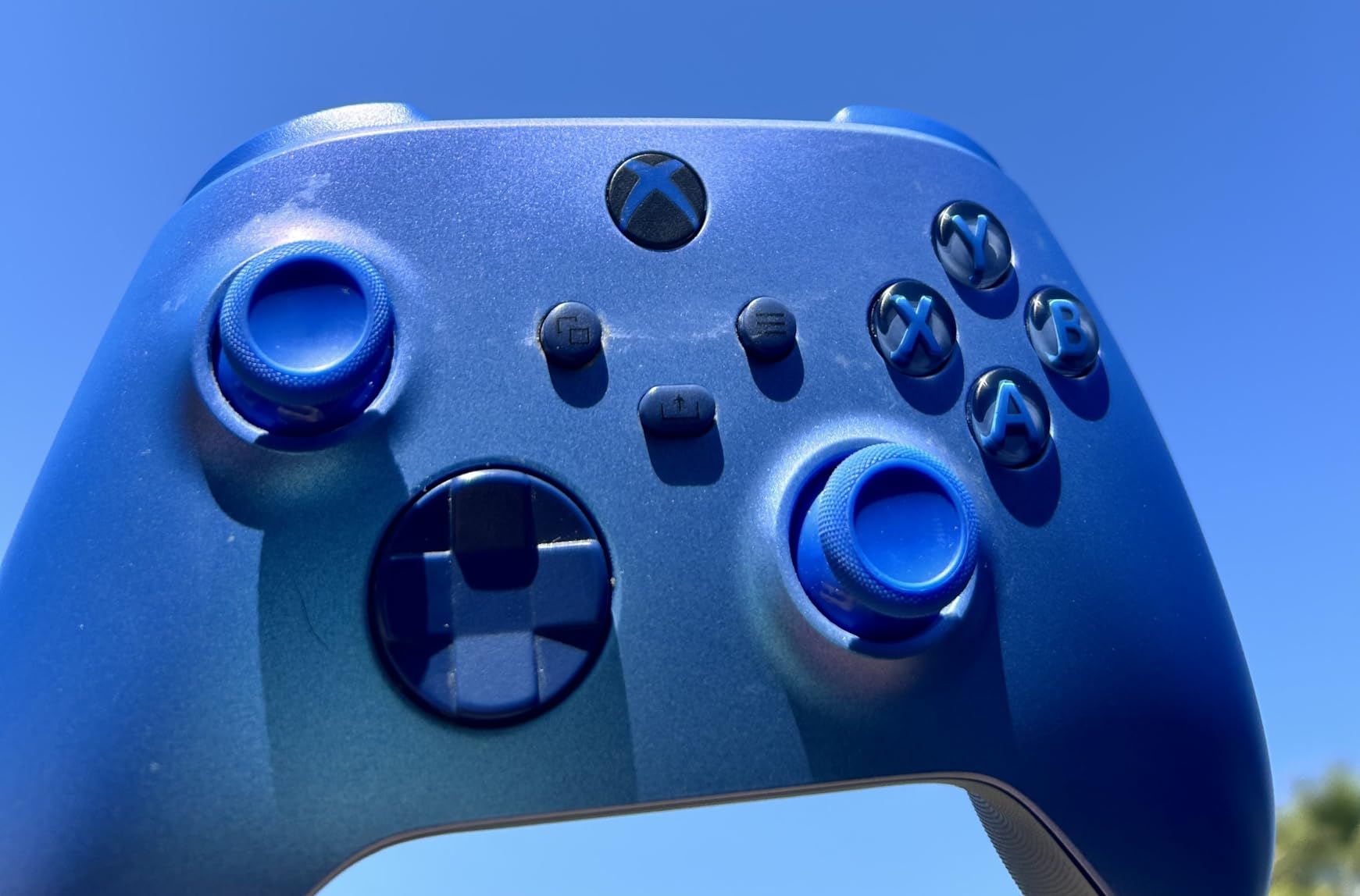 Amazon.com: Xbox Wireless Controller – Aqua Shift Special Edition (Renewed)