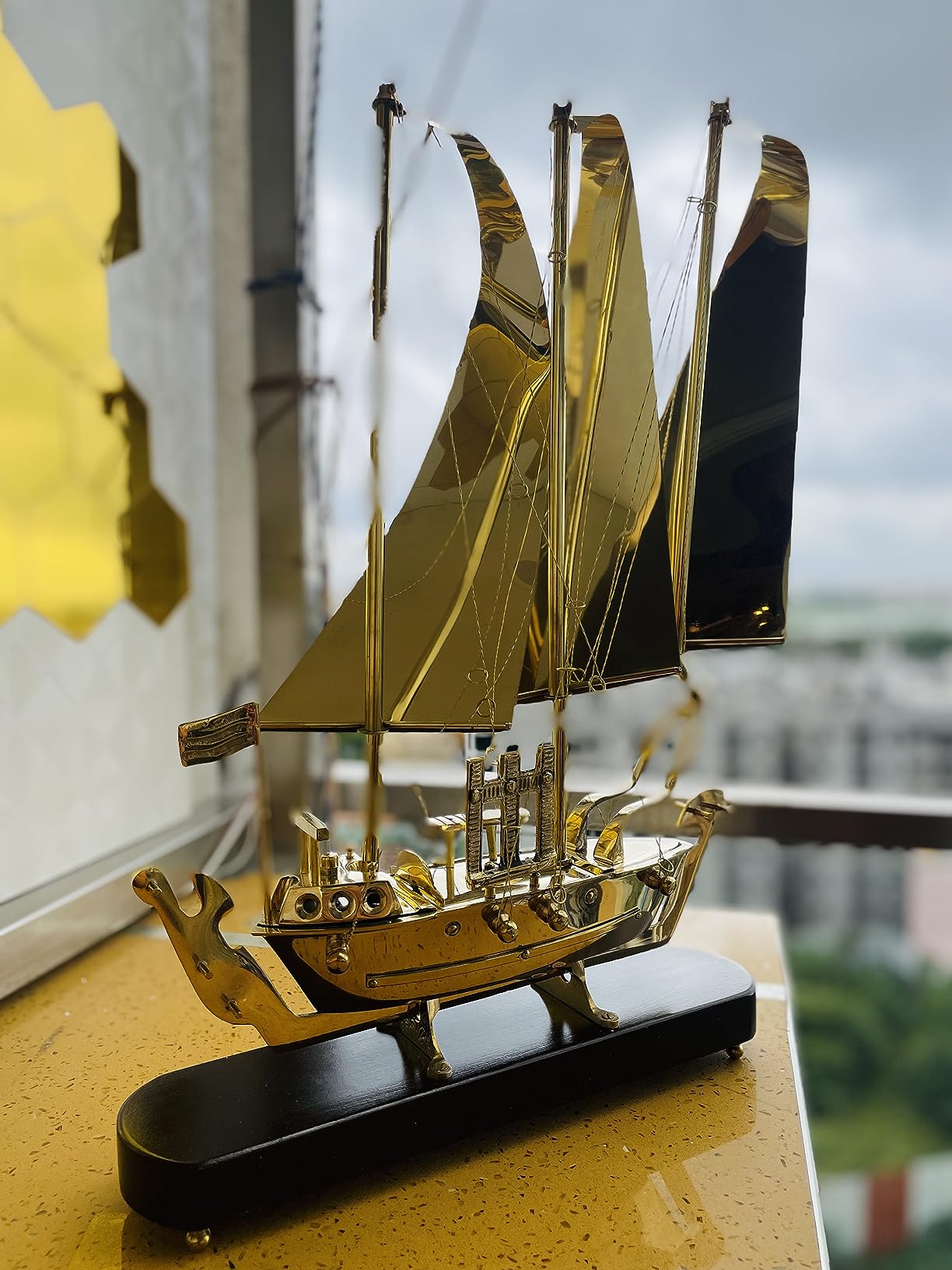 DSH CRAFTING YOUR CURIOSITY Brass Ship With Wooden Base,Showpiece Item ...