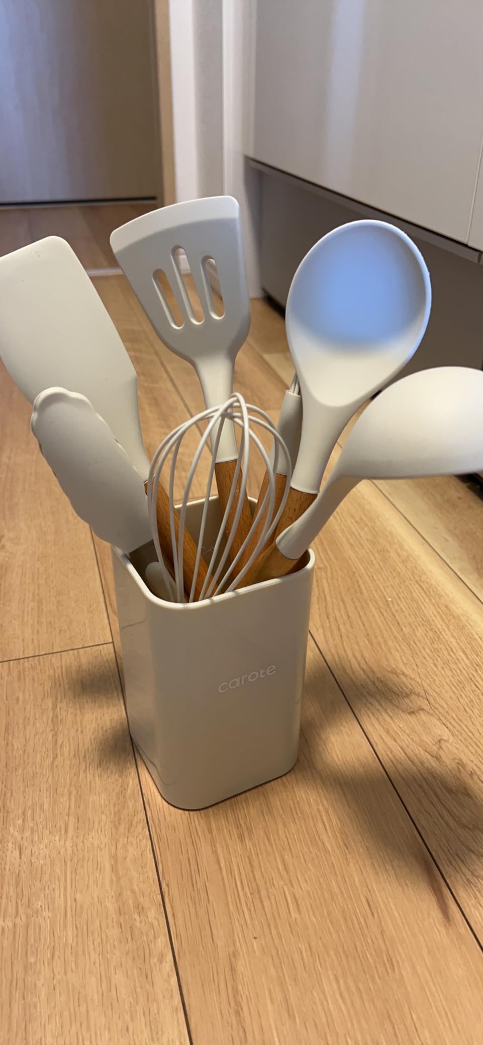 Amazon.co.jp: Carote Kitchen Tools Set, 9 Pieces, Silicone Cookware Set ...