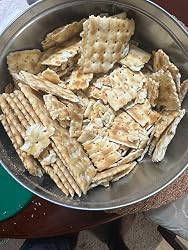 Amazon.com : Goya Foods Soda Crackers, 24-Ounce : Saltines : Everything ...