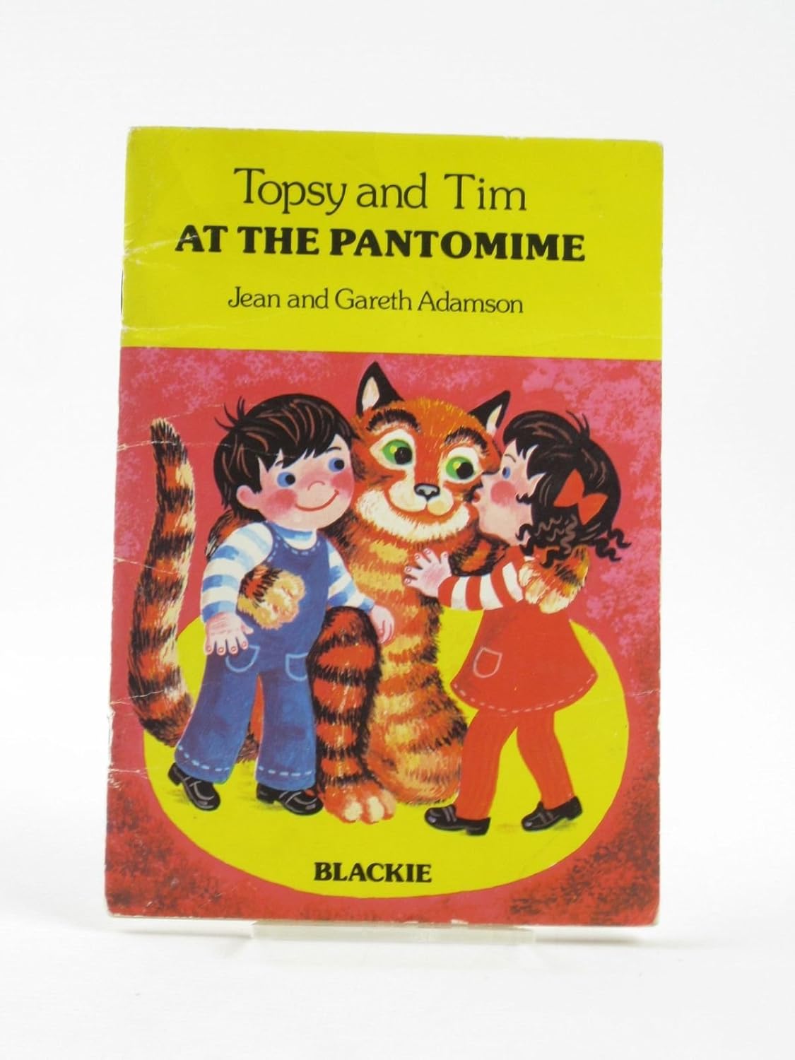 Amazon.co.jp: Topsy and Tim Go to the Pantomime (Topsy & Tim handy ...