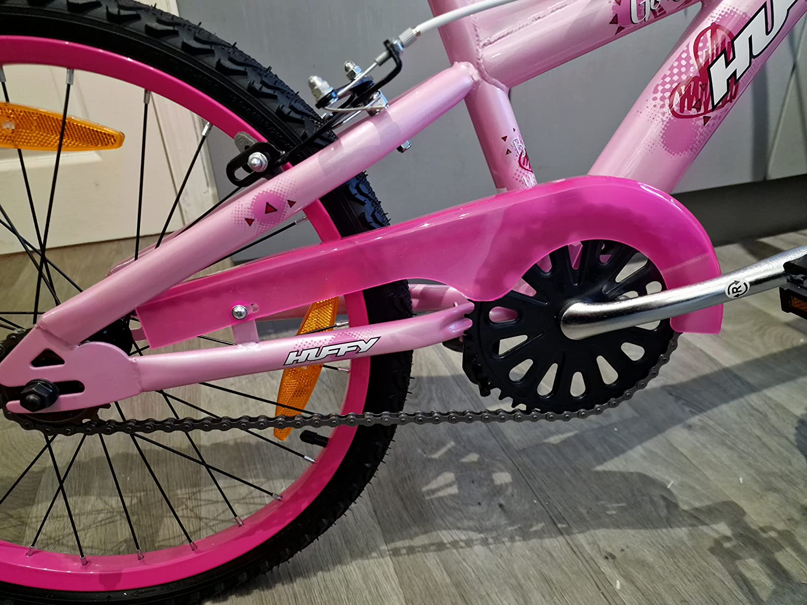 Huffy Go Girl 20 Inch Pink Girls Bike BMX Styling 6 - 9 Year Old With ...