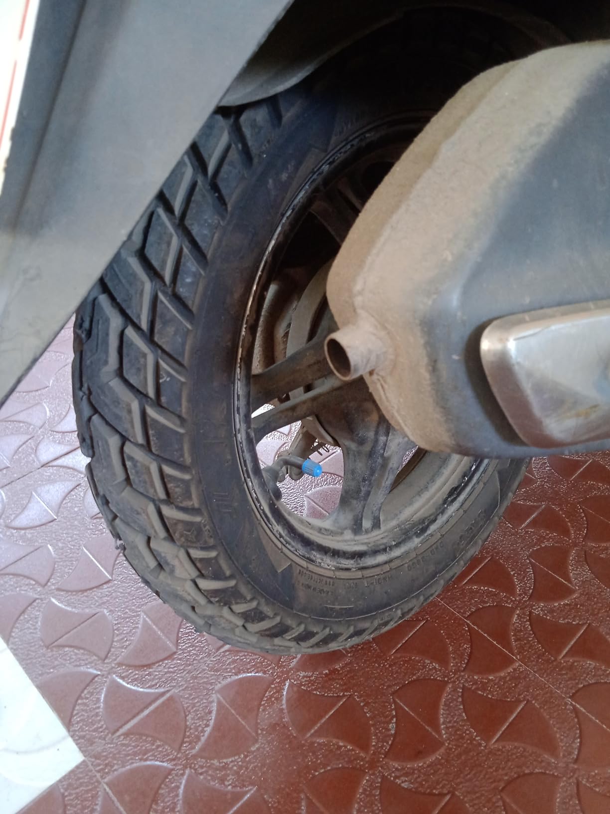 JK Tyre 90/90% -12 Blaze Ba25 54J Tl Tubeless Tyre : Amazon.in: Car & Motorbike