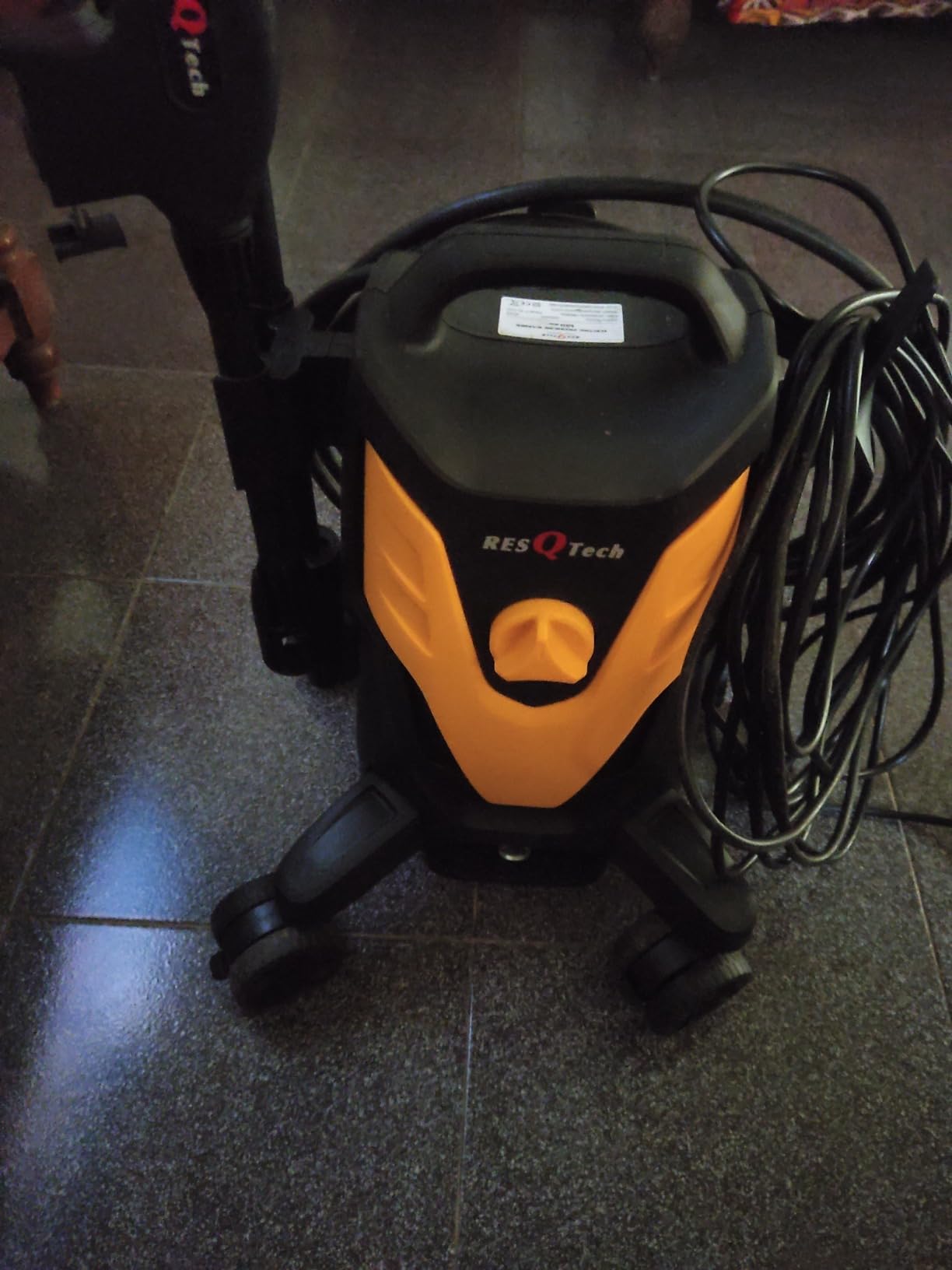 ResQTech PW-109 2000 Watt 160 Bar High Pressure Washer for Car,Bike and ...