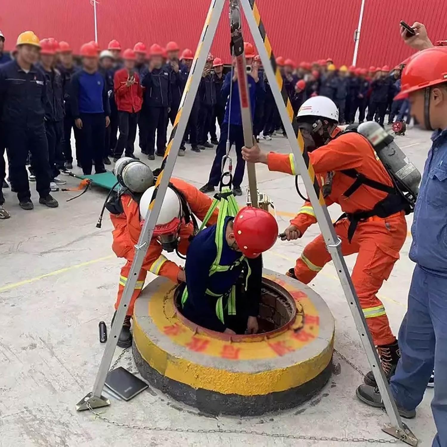 7ft Tall Confined Space Tripod Kit, Sewer Rescue Philippines | Ubuy