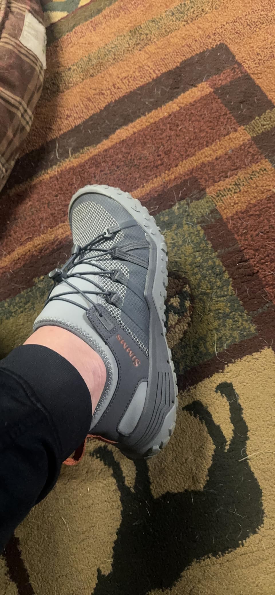 Amazon.com | Simms Pursuit Shoe - Ultimate Wet-Wading, Non-Slip Water ...