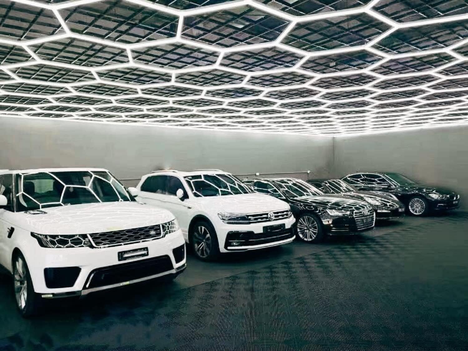 SENKOYU DIY Plug-in LED Hexagonal Honeycomb Garage Light, Car Beauty ...