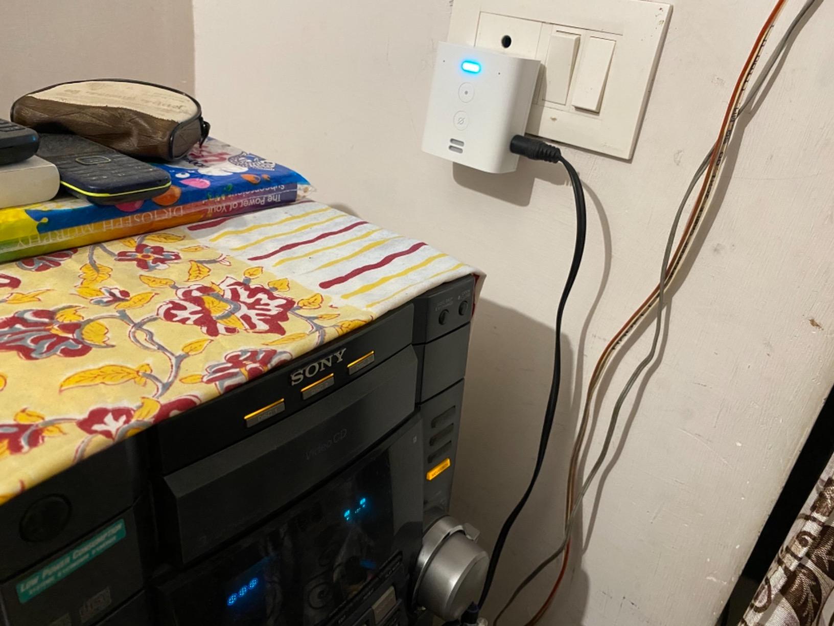 Echo Flex– Plug-in Echo for smart home control : Amazon.in: Home ...