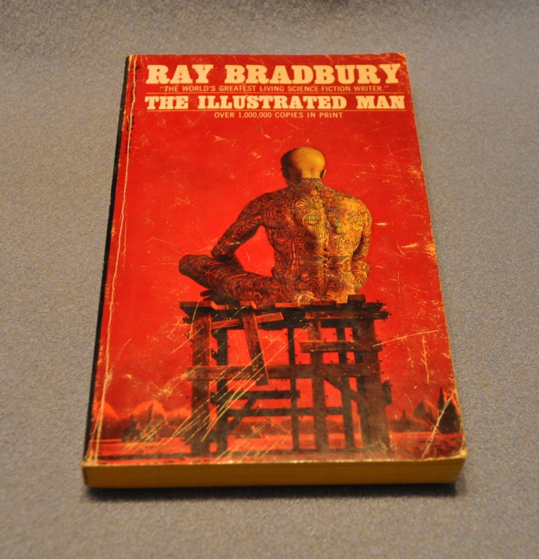 The Illustrated Man: Ray Bradbury: Amazon.com: Books