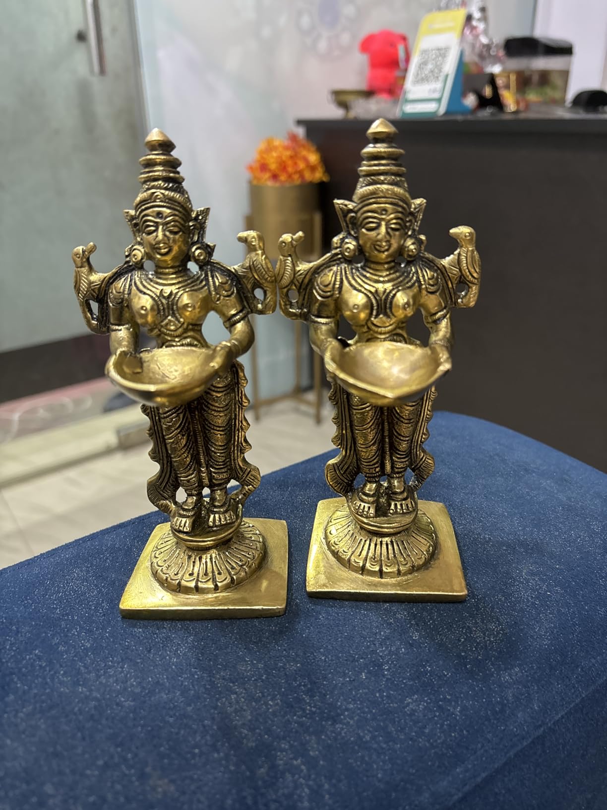 ARTVARKO Brass Deep Lakshmi Deep Lamp Lady Diya Oil Lamp Lady Standing ...