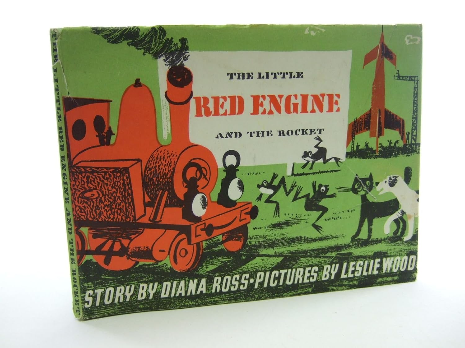 Little Red Engine and the Rocket: Ross, Diana: 9780571052561: Amazon ...