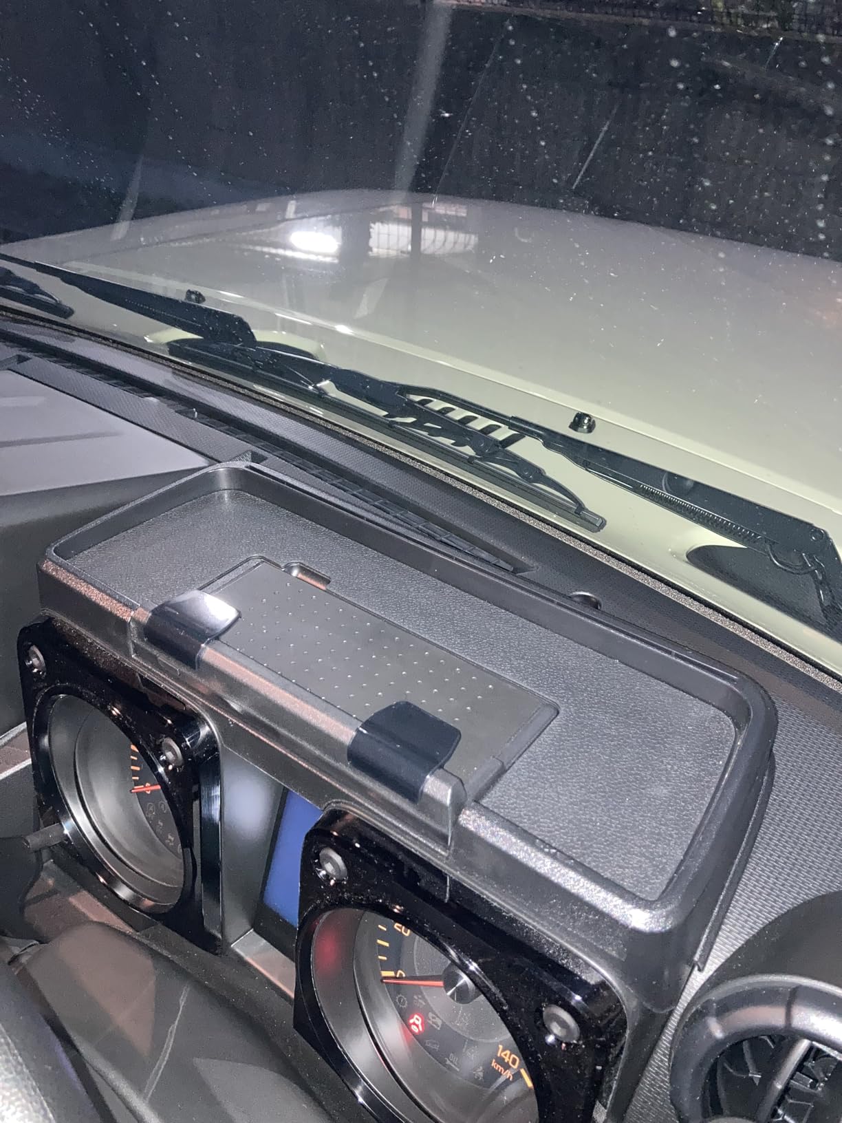 Amazon | 星光産業 EXEA ジムニー シエラ ノマド JB64 JB74 JC74 ダッシュボード充電トレイ EE-237 | トレイ | 車＆バイク