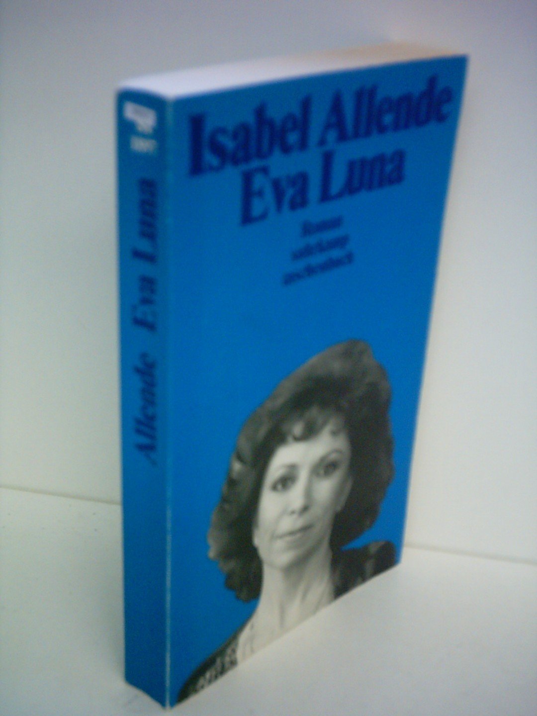 EVA LUNA.: Isabel Allende, Margaret Sayers Peden: Amazon.com: Books