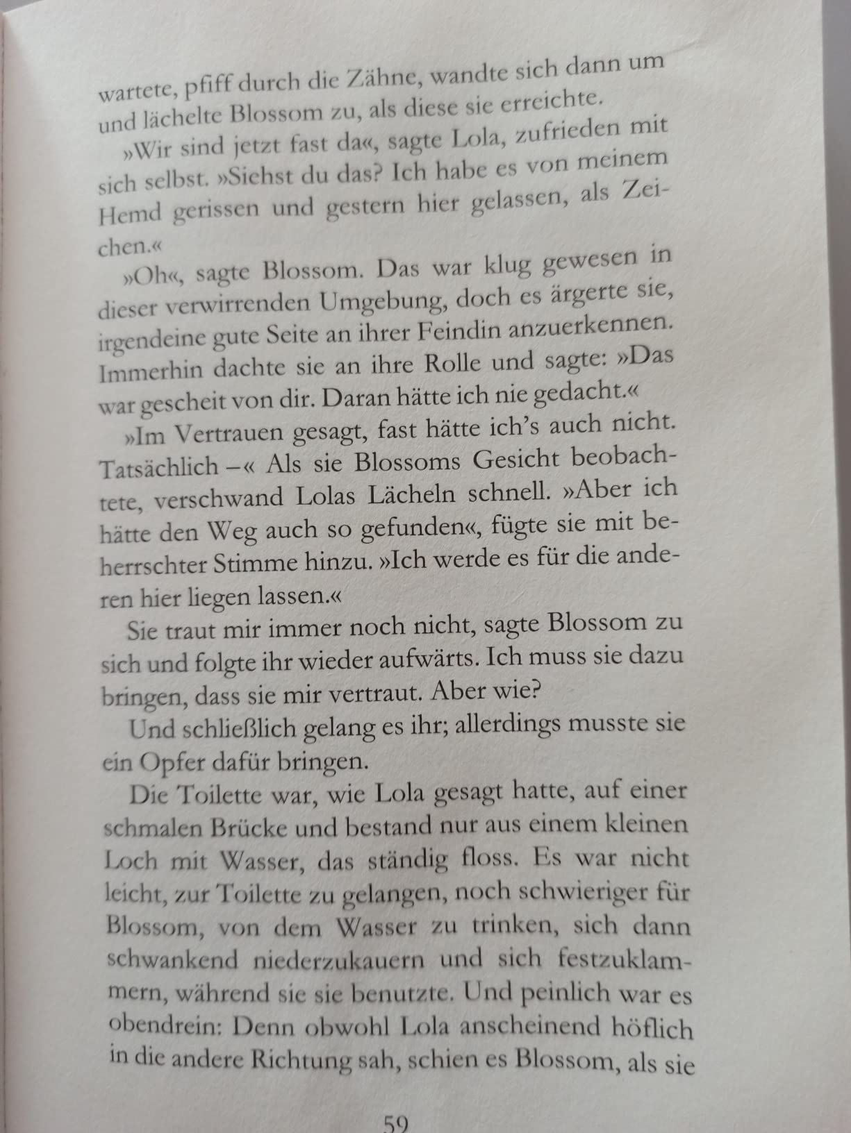 Das Haus der Treppen: Fünf junge Menschen kämpfen ums Überleben – Roman ...