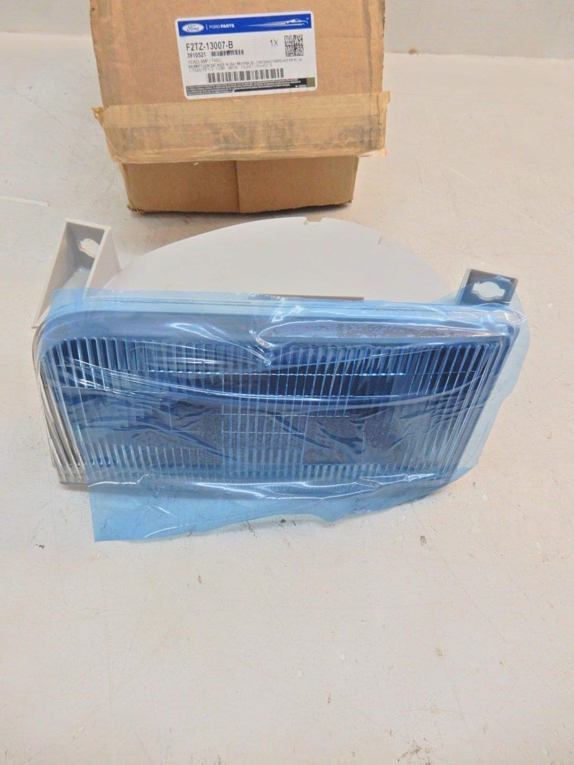 Amazon.com: Genuine Ford Parts - Lamp Asy (F2TZ-13007-B) : Automotive