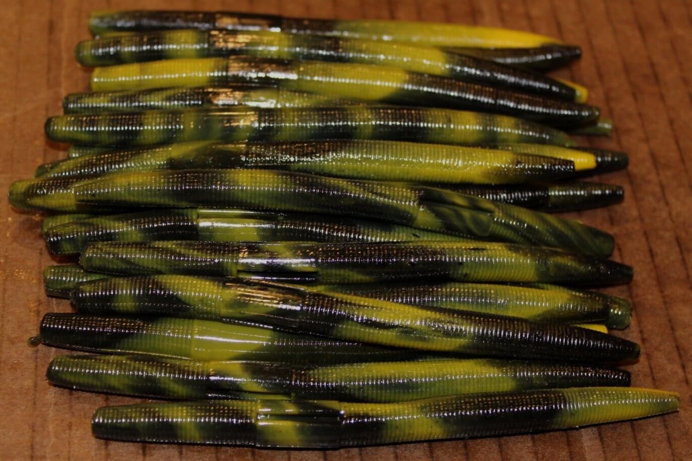Amazon.com: 5" Stick Senko Style Bumblebee 100 Count Bag Bulk Bass ...